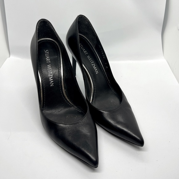 Stuart Weitzman | Shoes | Stuart Weitzman Black Pumps | Poshmark